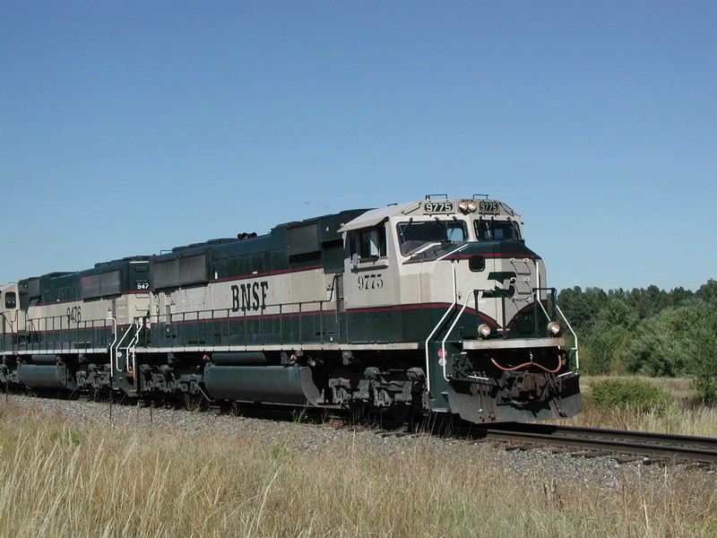 BNSF 9775